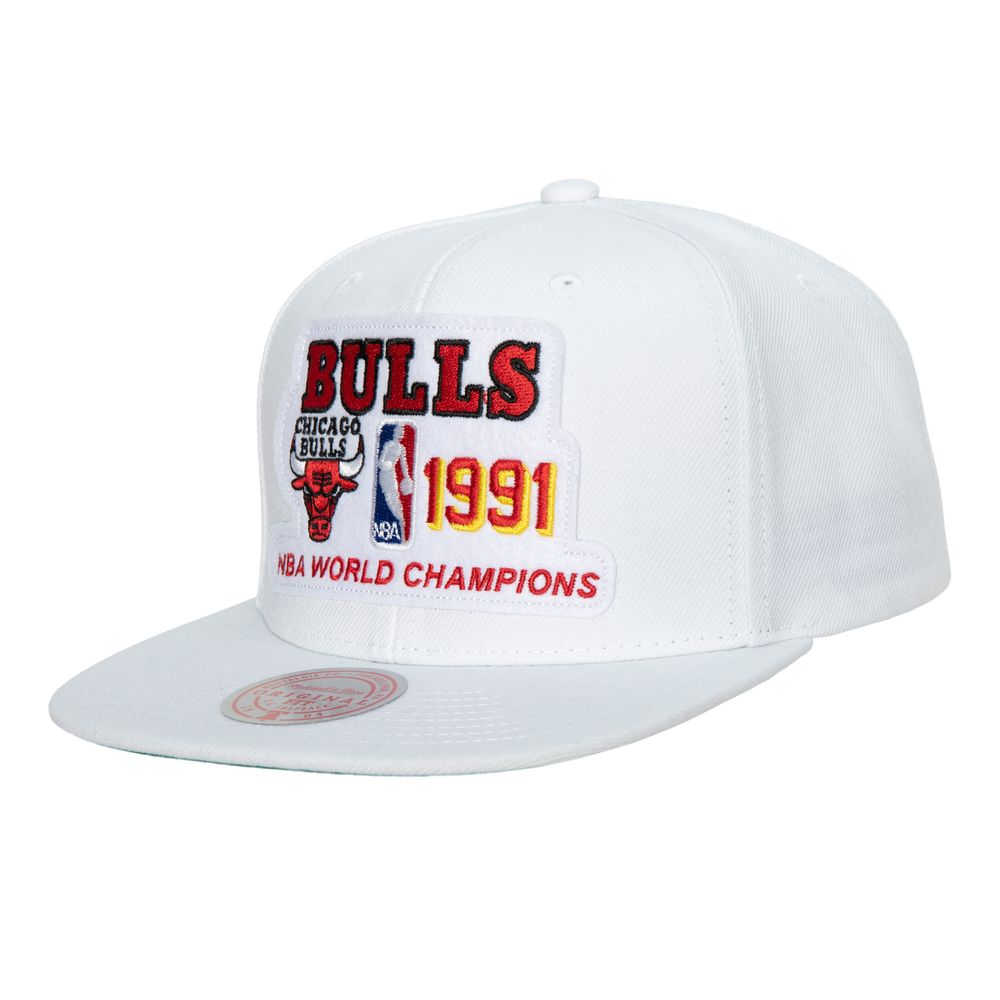 Boné Mitchell & Ness NBA 91 Champions Chicago Bulls Branco - Urbane
