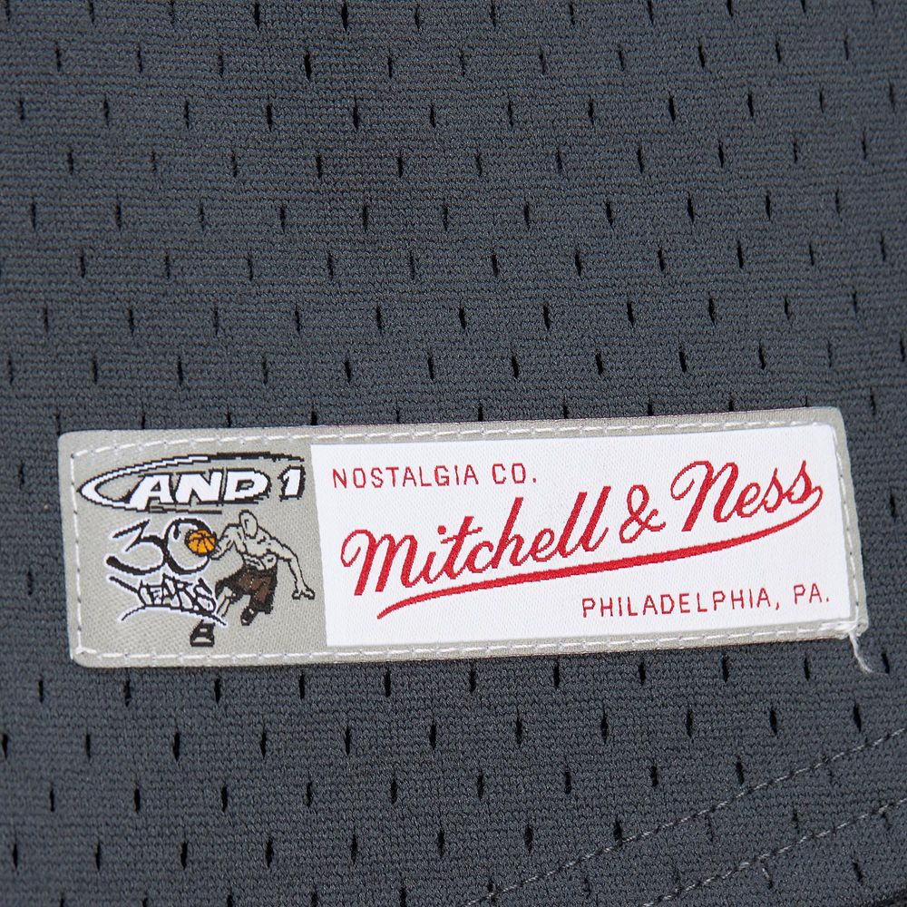 Mitchell & Ness Brasil - Os maiores times de basquete e regatas autênticas